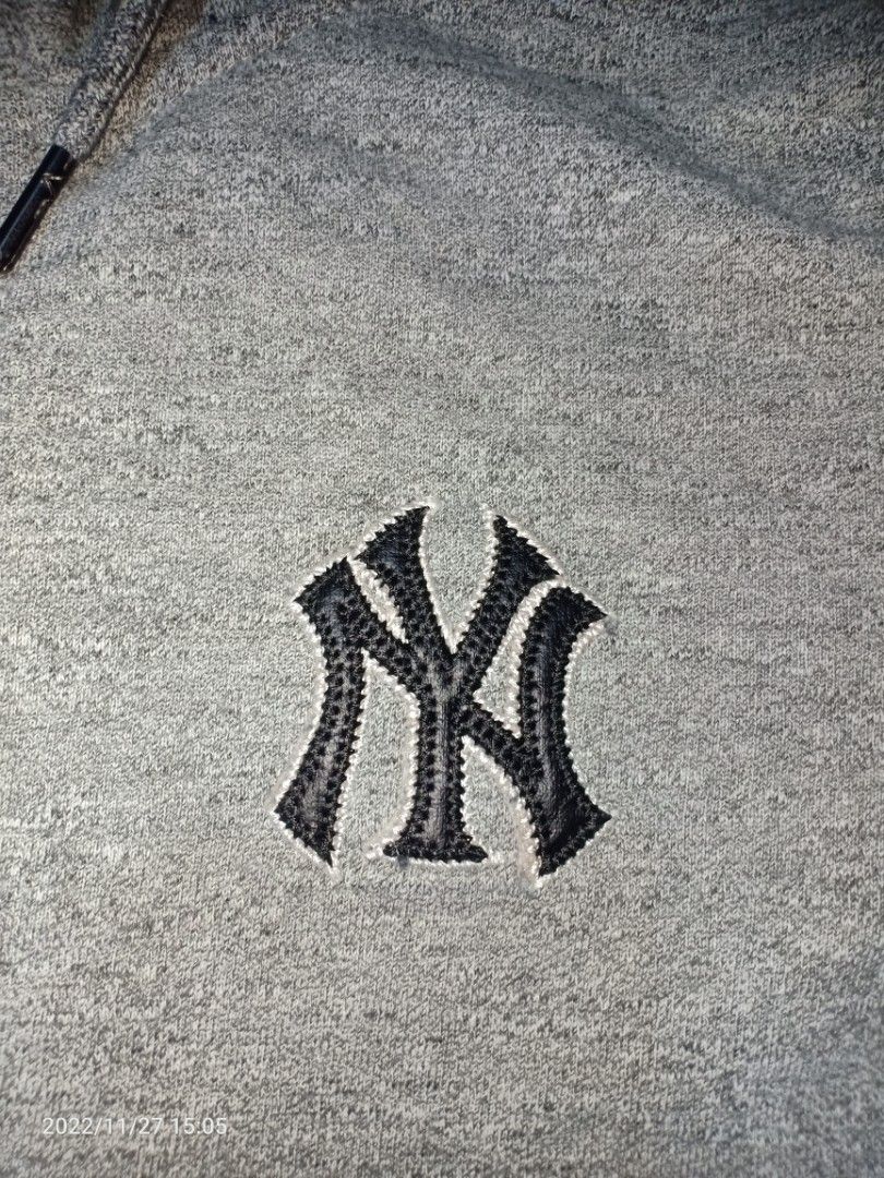 New York Yankees Bat MLB Bark, Men's Fashion, Coats, Jackets and ...