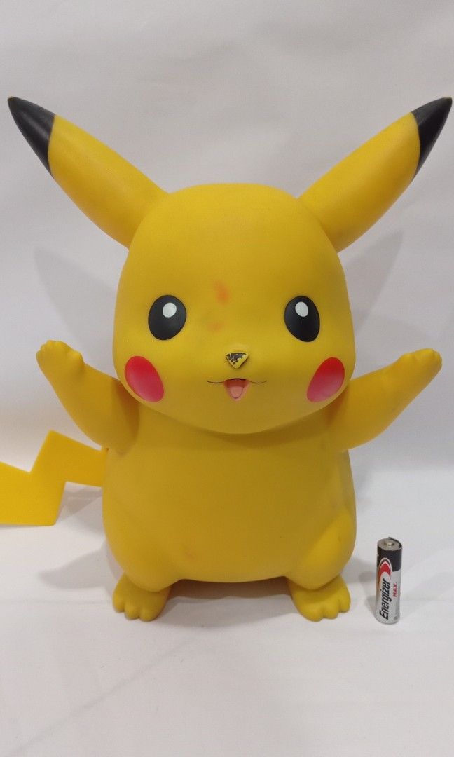 Nintendo Tomy Pokemon Pikachu 11inch Talking Light Moving Function ...