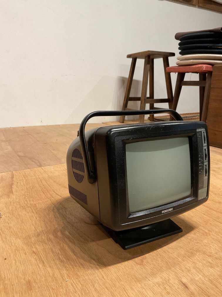 (For RENT / SALE) Old Mini TV Radio, Hobbies & Toys, Collectibles ...
