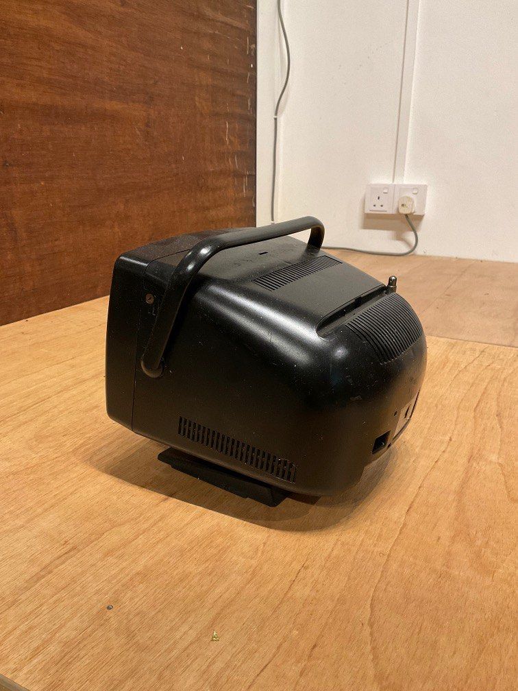 (For RENT / SALE) Old Mini TV Radio, Hobbies & Toys, Collectibles ...