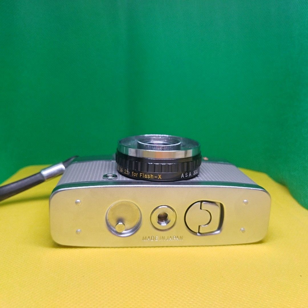 Olympus EE-S half frame film camera, Photography, Cameras on Carousell