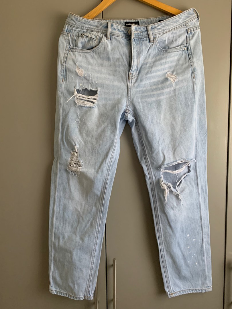 only jeans, Women's Fashion, Bottoms, Jeans on Carousell