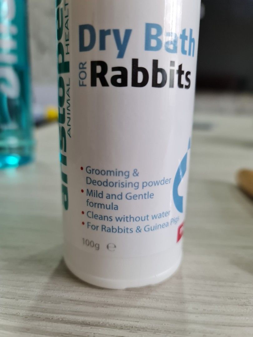 Rabbit grooming comb and powder, Pet Supplies, Health & Grooming on ...