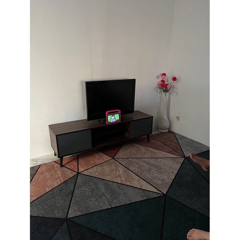 Rack TV Cabinet Storage Shelf 2 Door Rak TV Kabinet Modern 5ft Solid ...