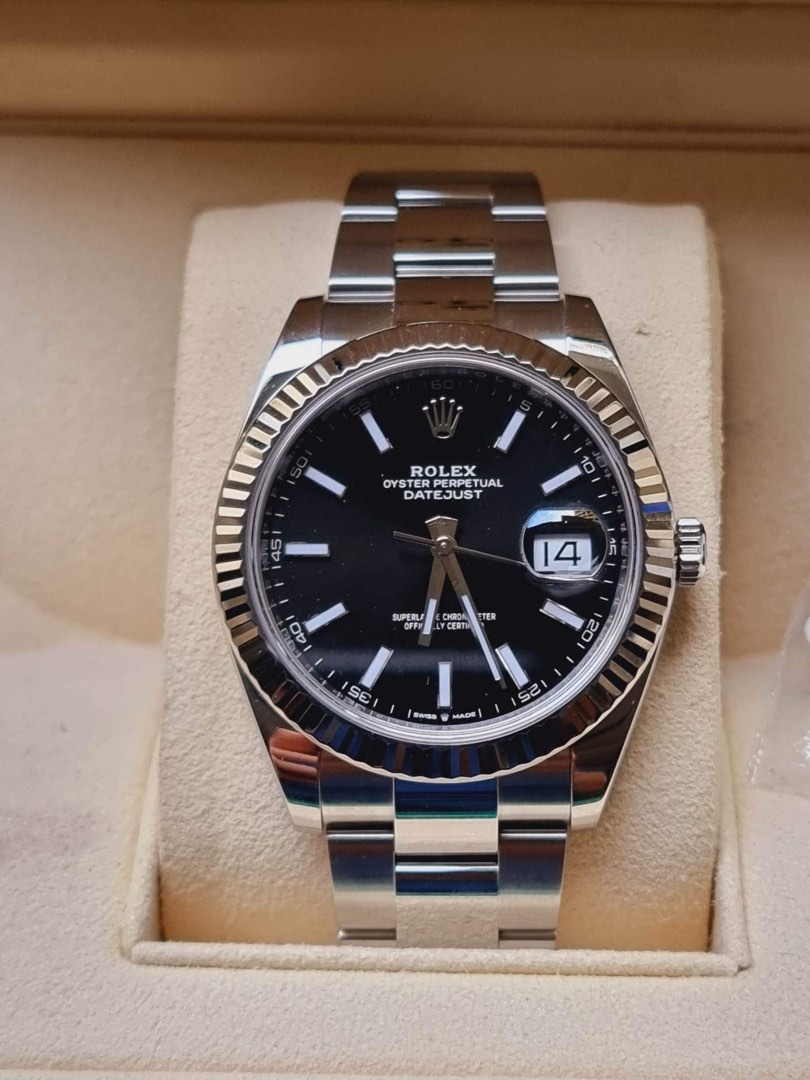 Rolex 2019 Datejust black jet dial 18k fluted bezel Oyster 41mm, Luxury ...