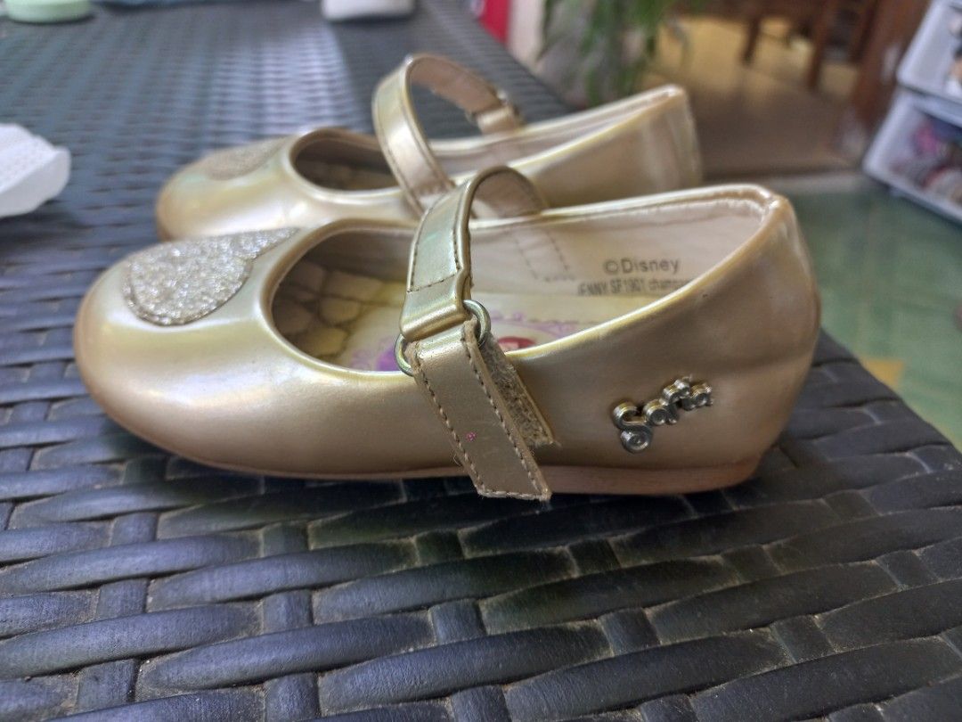 Sofia the first shoes (Gold), Babies & Kids, Babies & Kids Fashion on Carousell
