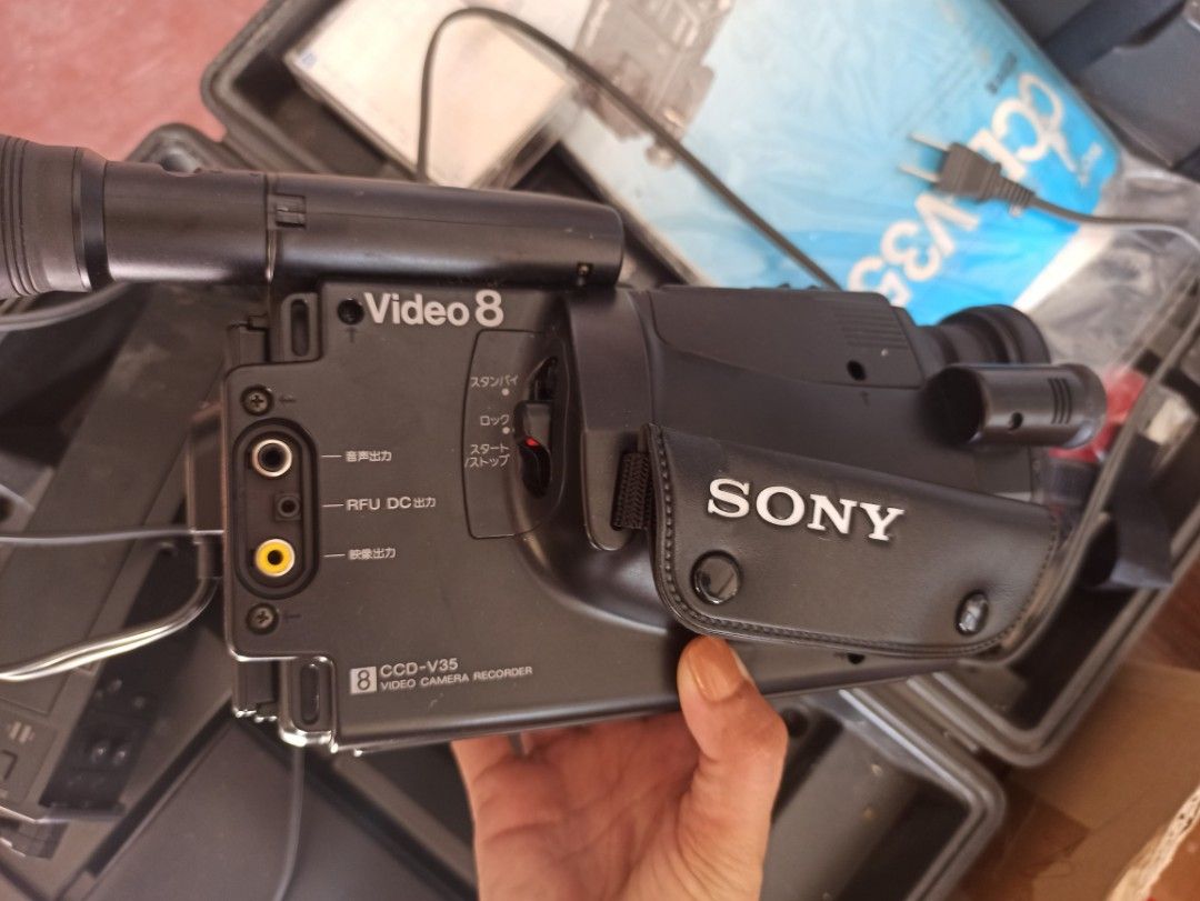 SONY VIDEO 8 HANDYCAM CCD-V35, Photography, Video Cameras on Carousell