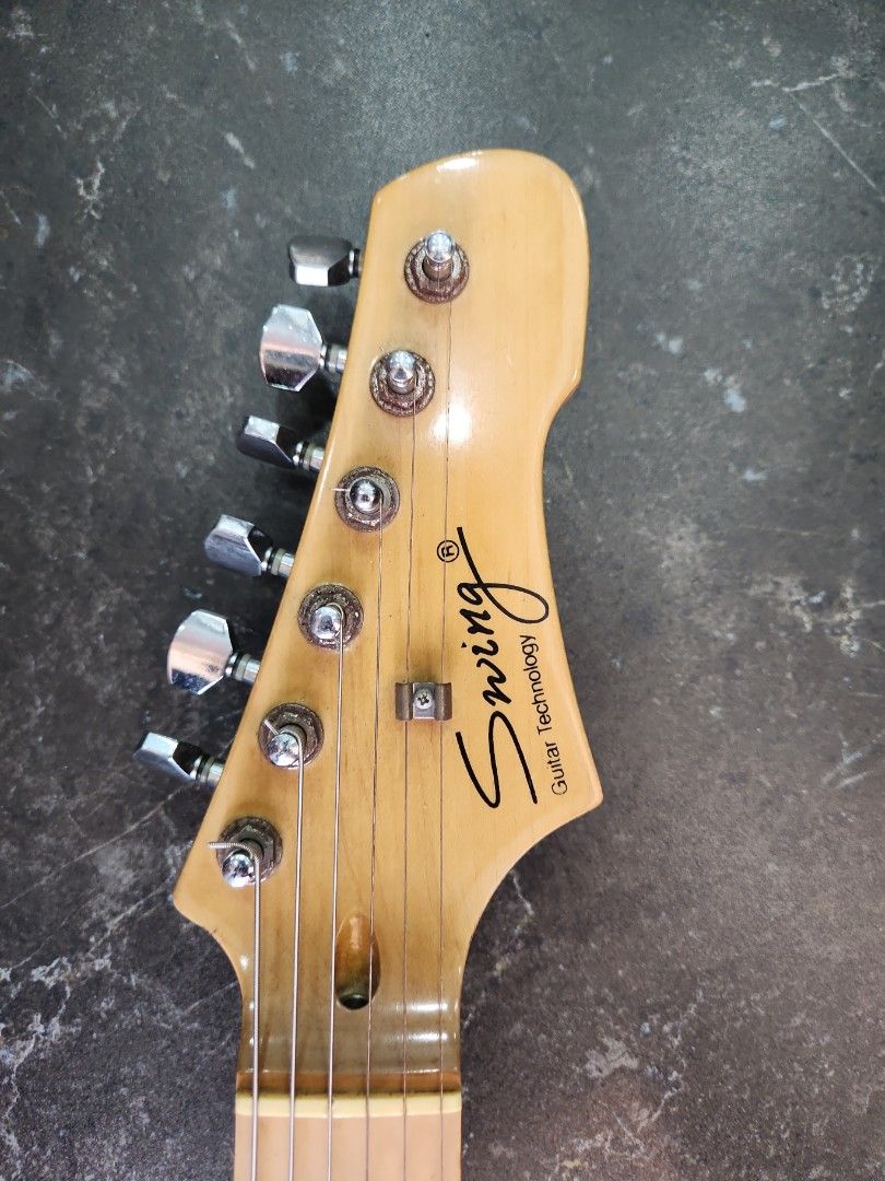 Swing Electric guitar, Hobbies & Toys, Music & Media, Musical ...