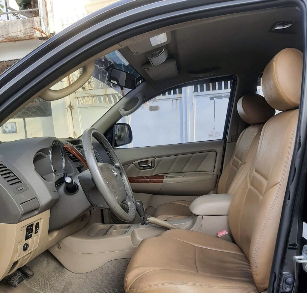 Toyota Fortuner G Gas Matic 4x2 FRESH Excellent Cond Nothing To Fix ...