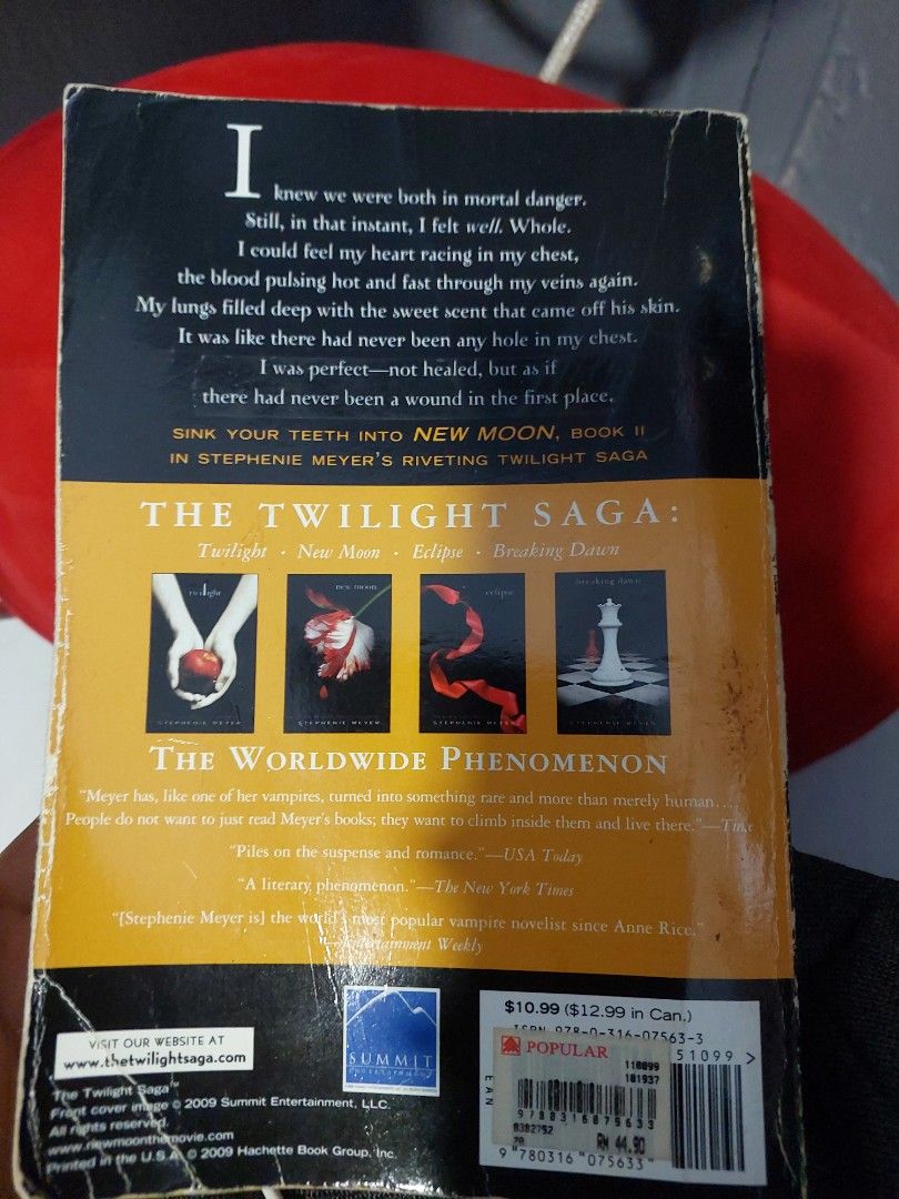 Twillight Saga New Moon Book, Hobbies & Toys, Books & Magazines ...