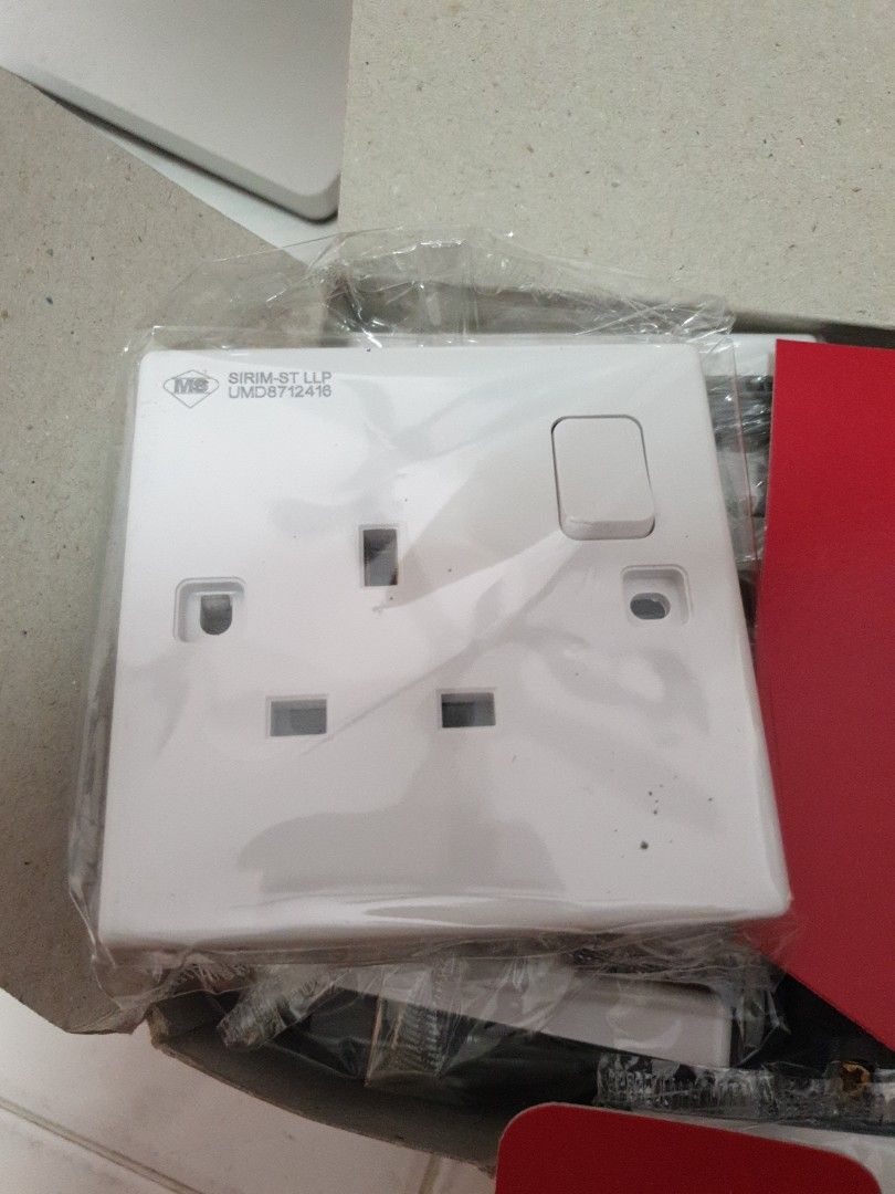 UMS SIRIM 13A 3 Pin Power Switch Socket Outlet, TV & Home Appliances ...