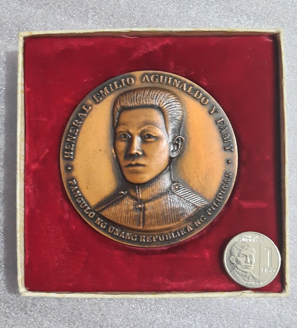Unang pangulo ng pilipinas emilio aguinaldo big medal, Hobbies & Toys ...