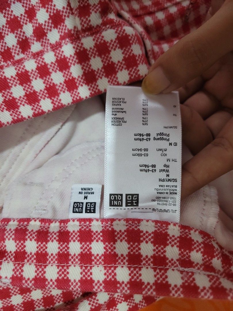 Uniqlo red and white pants, Women's Fashion, Bottoms, Jeans & Leggings ...