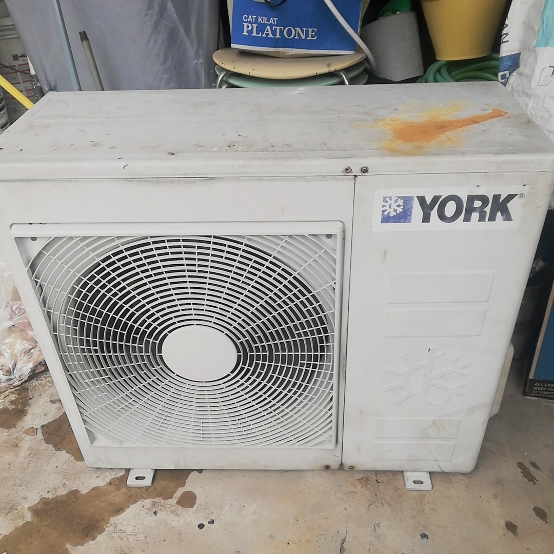[USED] YORK 2.5 HP AIR COND COMPRESSOR OUTDOOR ONLY, Furniture & Home ...