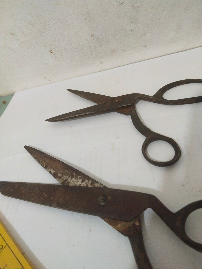 vintage 2 pairs of Scissors/locally-made and used/classic Pinoy house ...