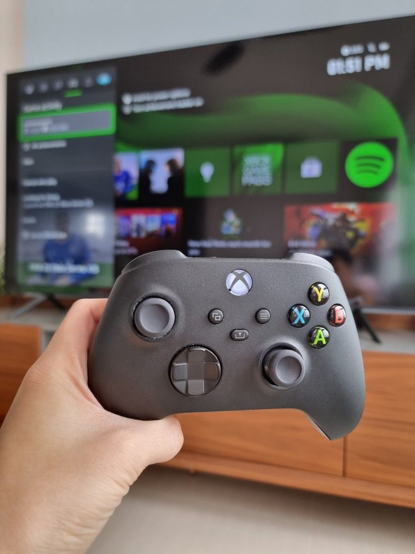 Xbox Series S - 512GB (Two controllers), Video Gaming, Video Game ...