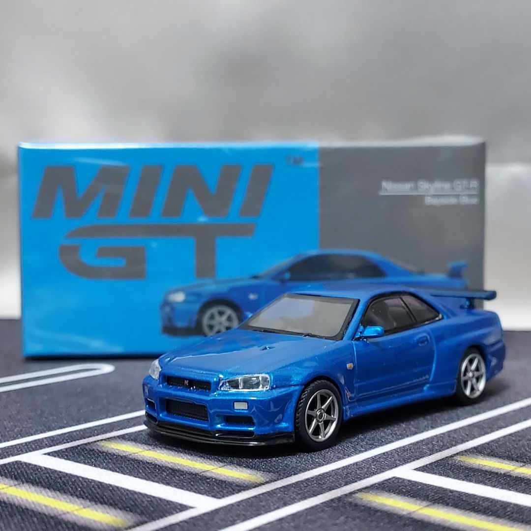 1/64 Nissan Skyline GT-R (R34) V-Spec II Bayside Blue + white + silica ...