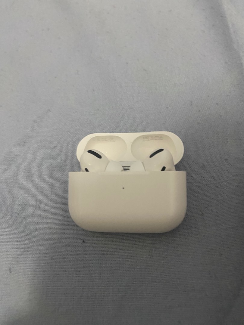 Airpods pro gen 1, Audio, Earphones on Carousell