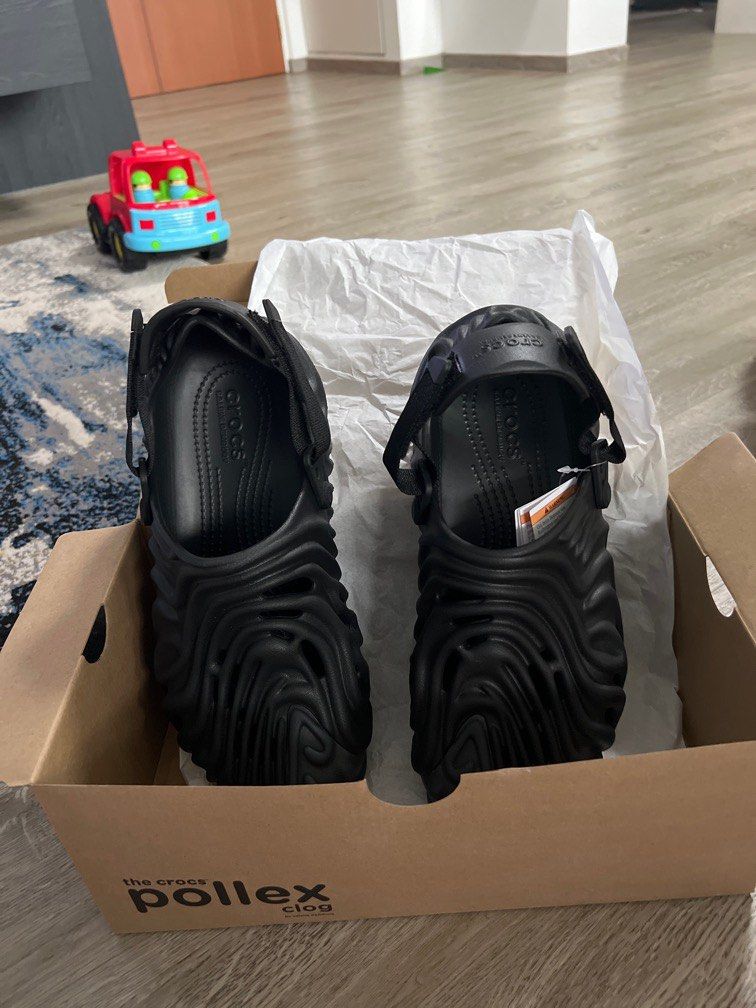Black Crocs pollex, Men's Fashion, Footwear, Sneakers on Carousell