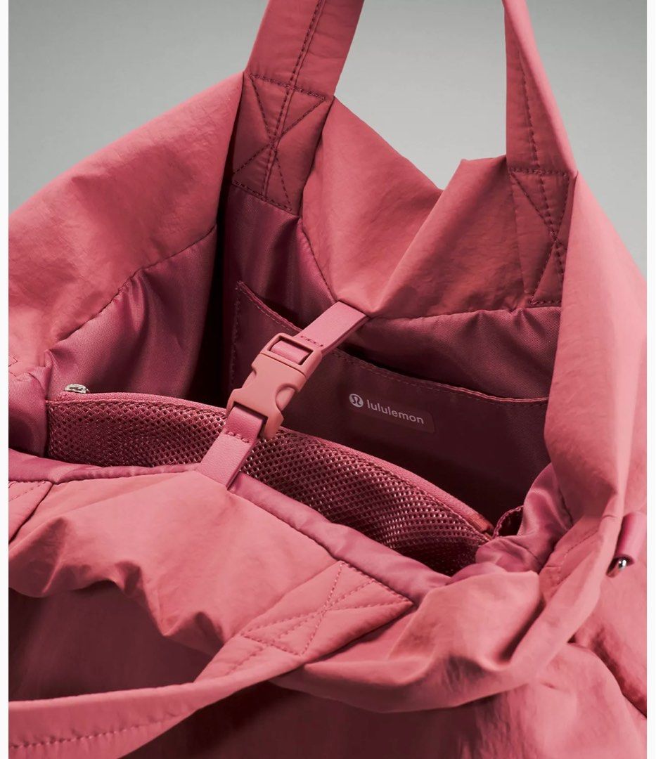 BNWT Lululemon On My Level Bag 2.0, Women's Fashion, Bags & Wallets ...