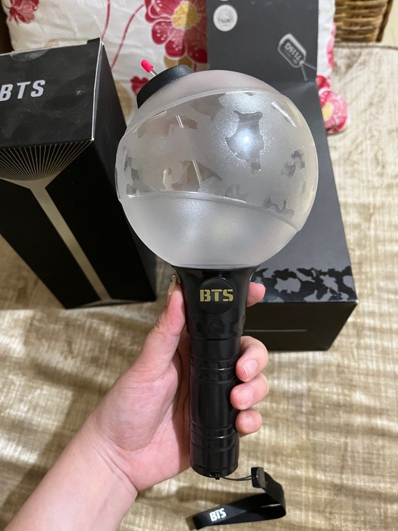 BTS ARMY BOMB ver 1, Hobbies & Toys, Memorabilia & Collectibles, K-Wave ...