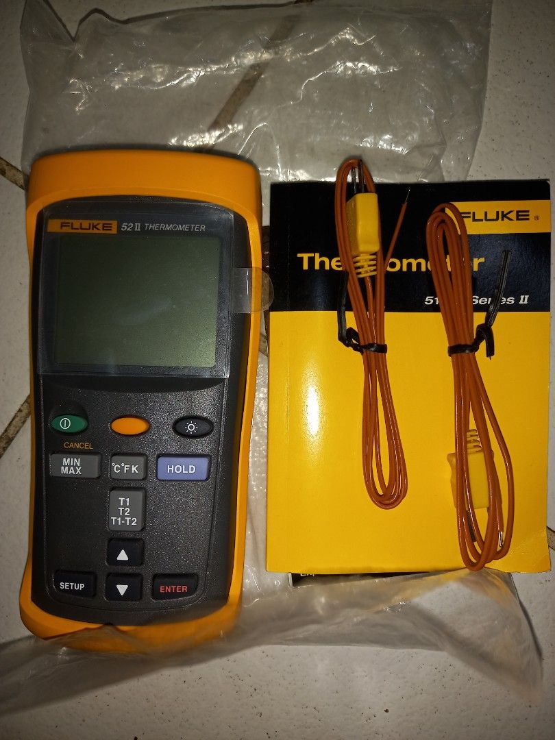 FLUKE THERMOMETER 52-II, Commercial & Industrial, Construction ...