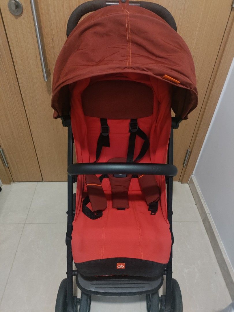 Gb Qbit stroller, Babies & Kids, Going Out, Strollers on Carousell