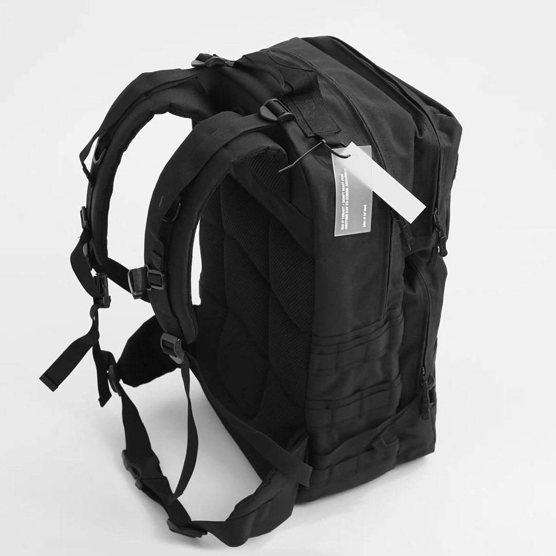 Giant army military backpack, Men's Fashion, Bags, Backpacks on Carousell