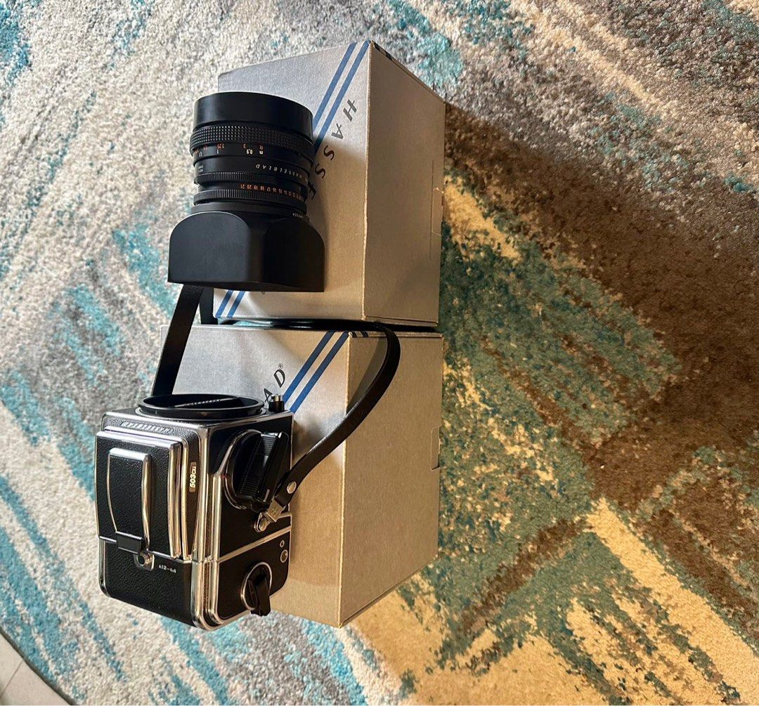 Hasselblad 503Cxi, Photography, Cameras on Carousell