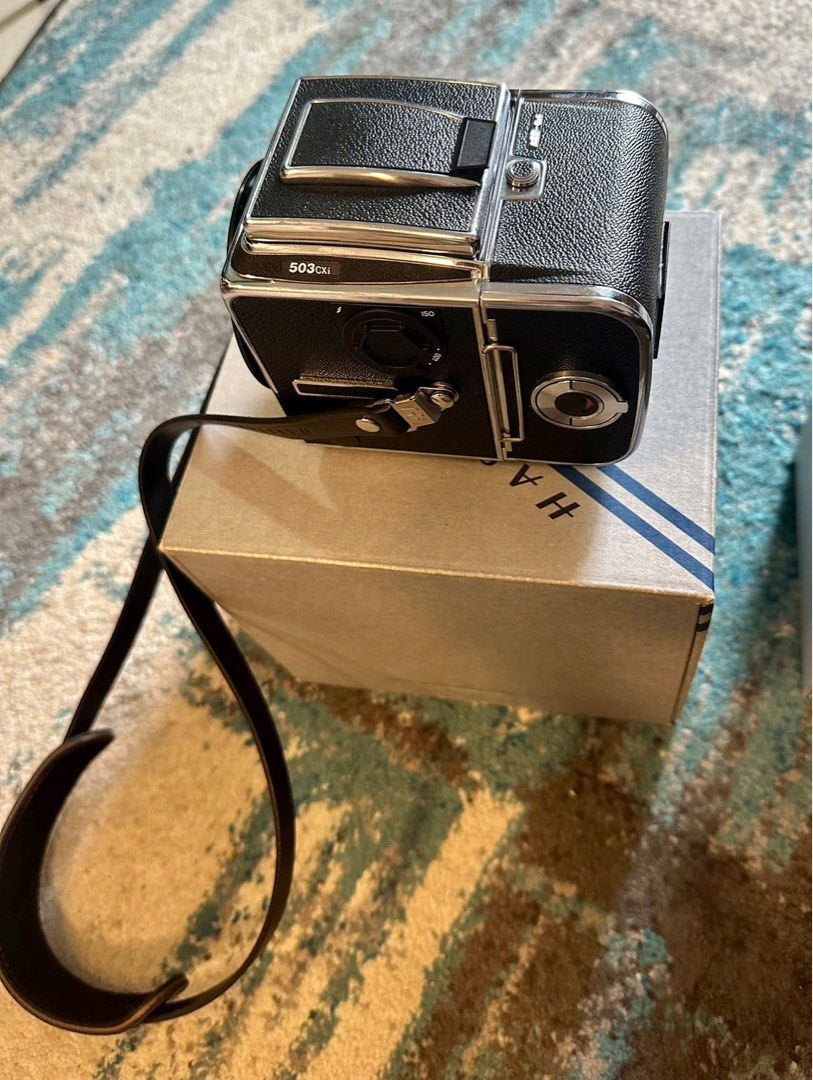 Hasselblad 503Cxi, Photography, Cameras on Carousell