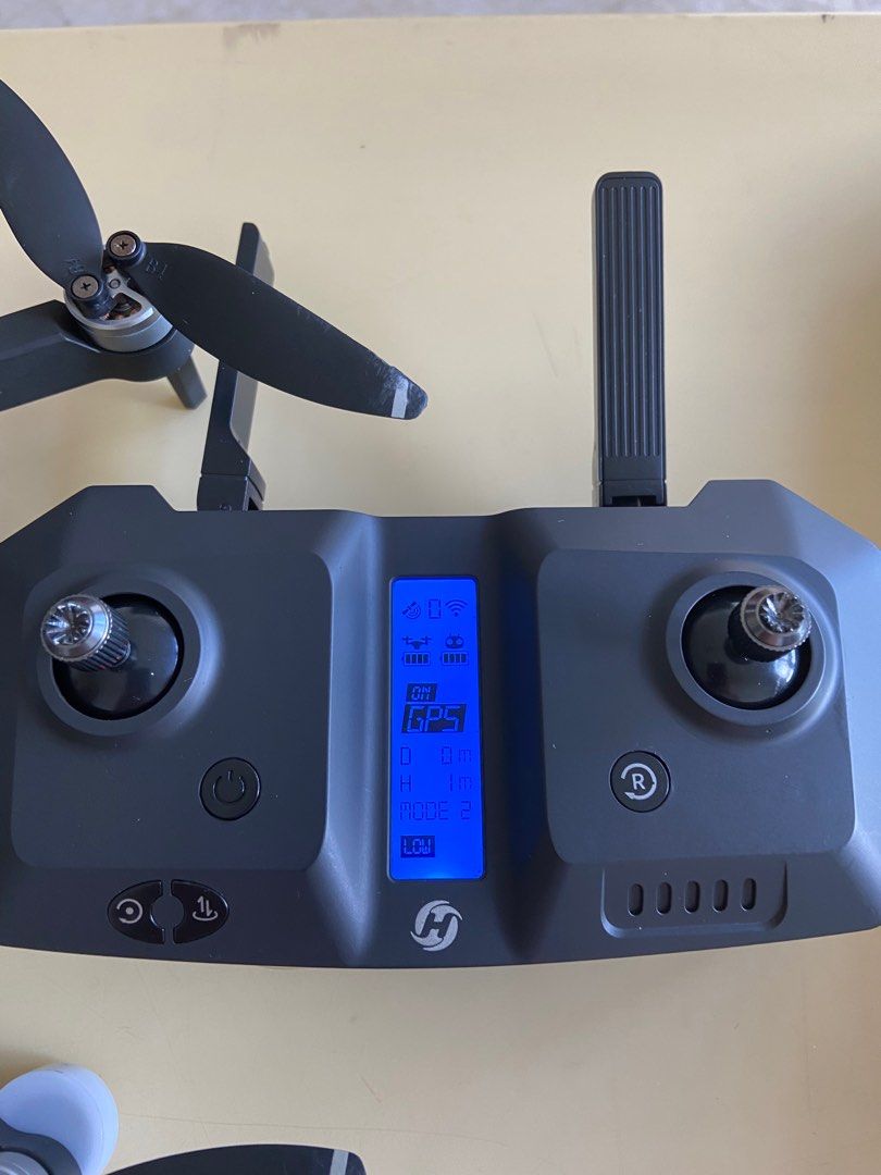 Holy stone HS360 (2.7K video), Photography, Drones on Carousell