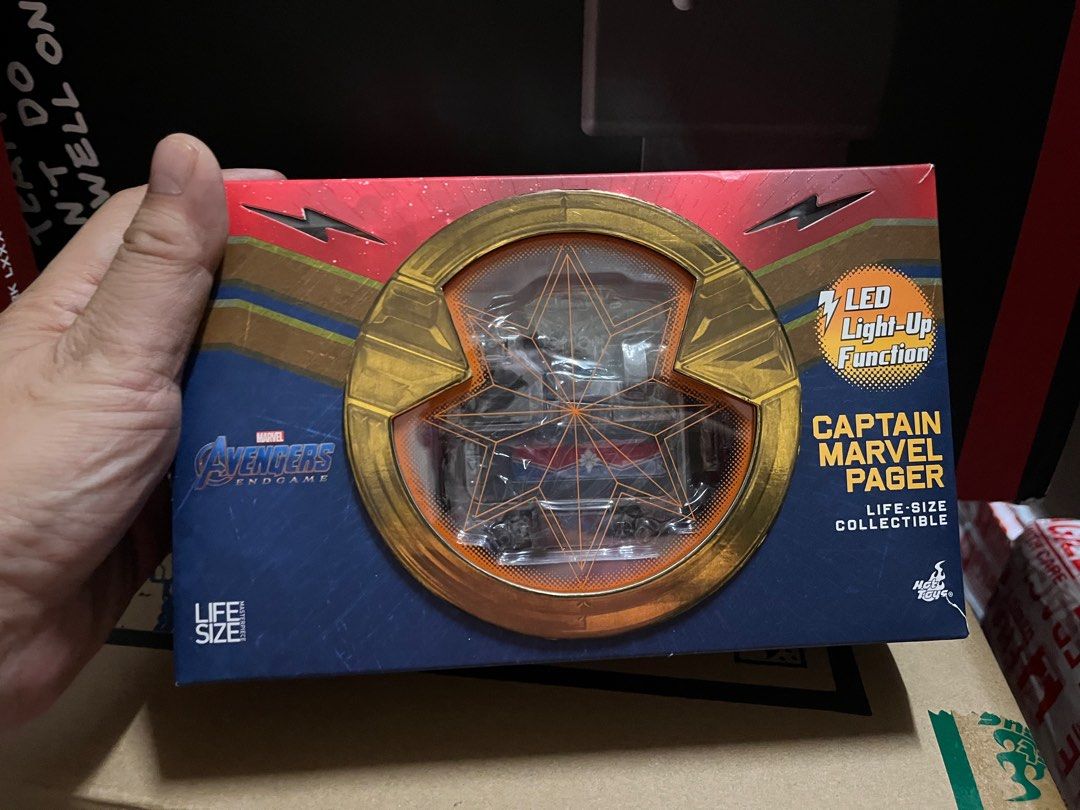 Hot Toys Captain Marvel Pager, Hobbies & Toys, Toys & Games on Carousell