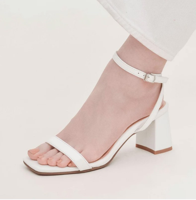 Hue Manila Kalei Le Blanc White Strappy Block Heel (Size 5), Women's ...