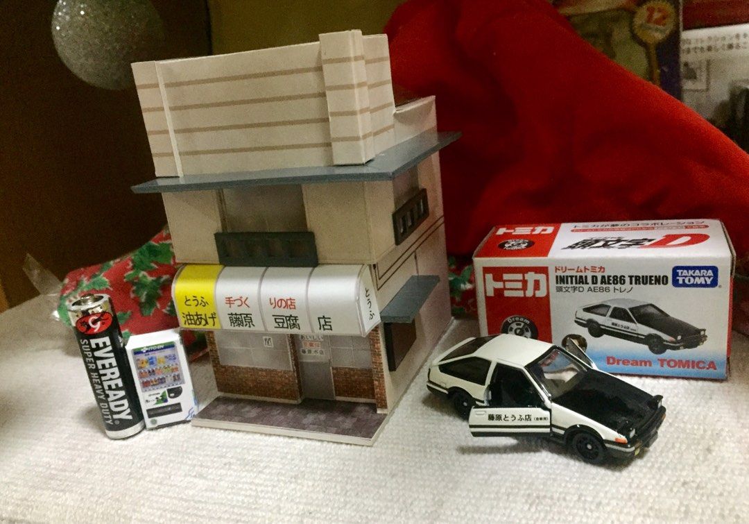 Initial D Toyota AE86 Trueno, Tofu House, Vendo Machine 1:64 Scale ...