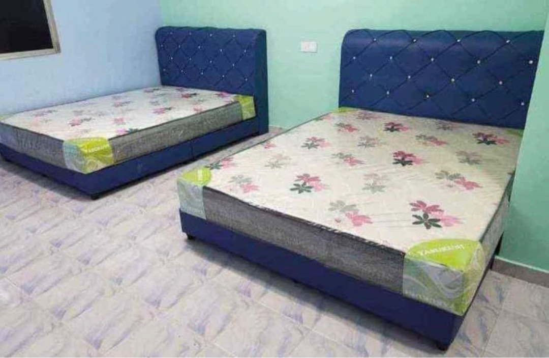 Katil divan queen, Furniture & Home Living, Furniture, Bed Frames ...