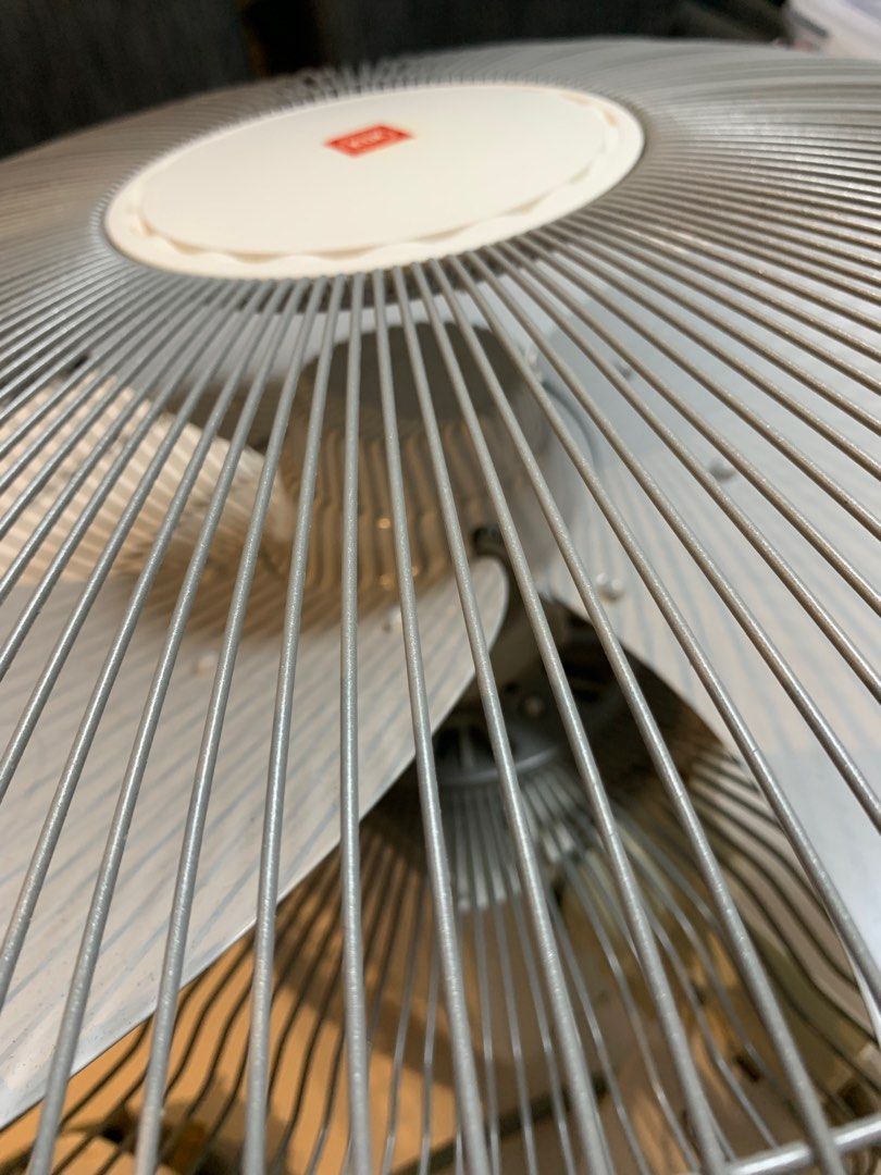 KDK M40CS Wall Mounted Fan, TV & Home Appliances, Other Home Appliances ...