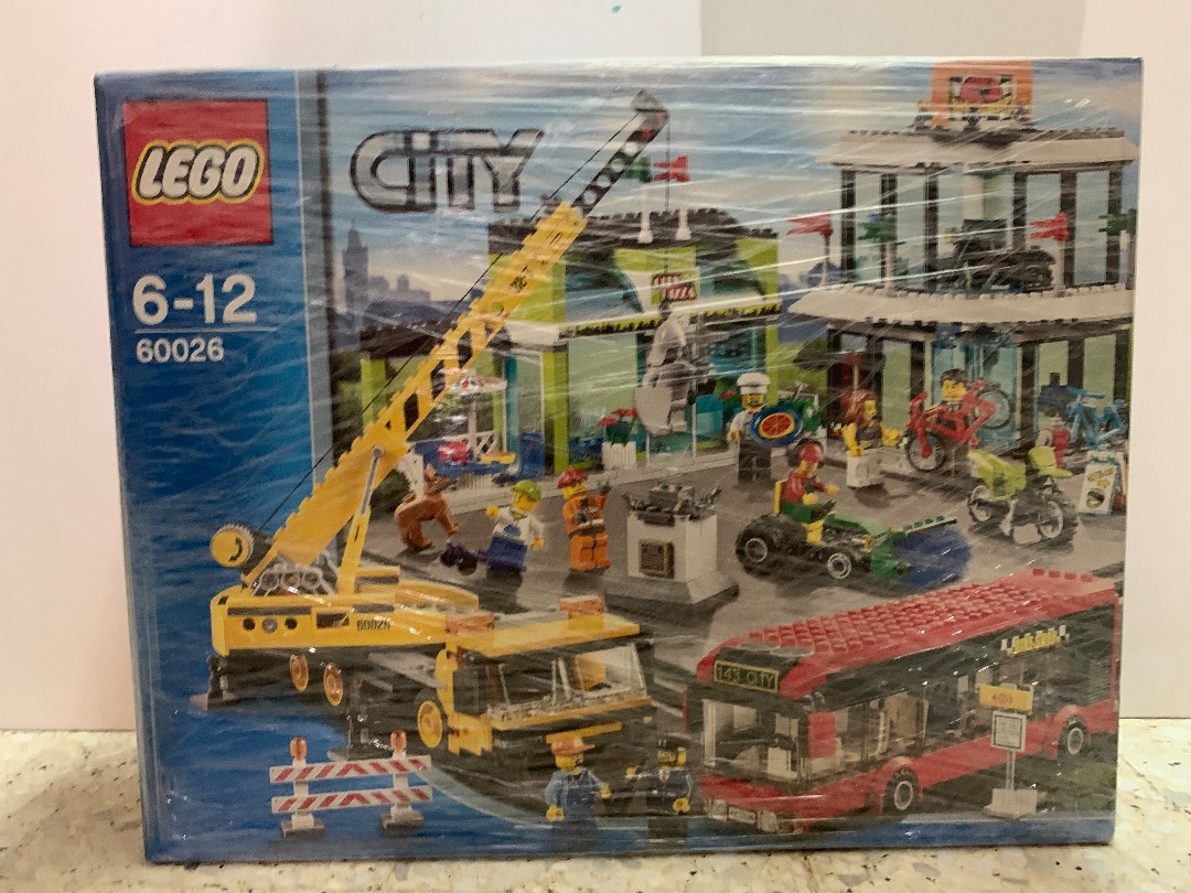 LEGO 60026 Town Square, Hobbies & Toys, Toys & Games on Carousell