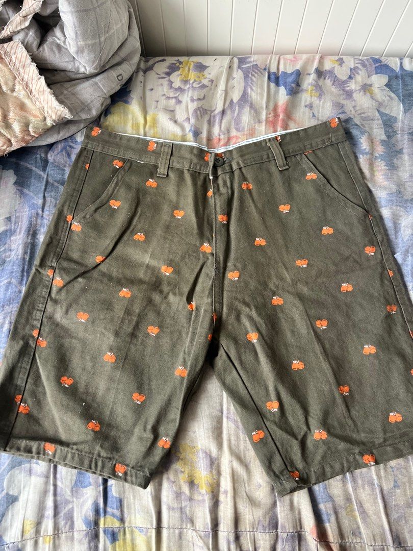Military Green berms, Men's Fashion, Bottoms, Shorts on Carousell