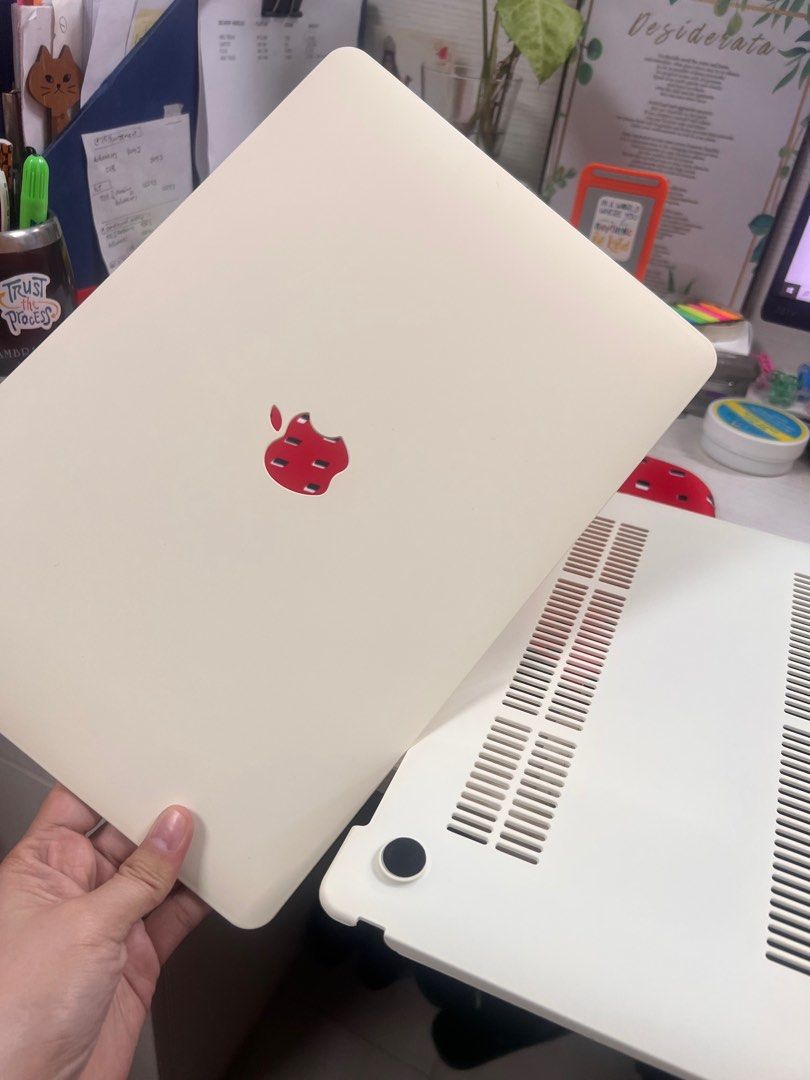 Milky White Macbook Air M1 2020 shell, Computers & Tech, Laptops ...