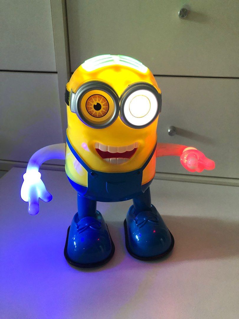 Minions Dance Robot, Hobbies & Toys, Toys & Games on Carousell