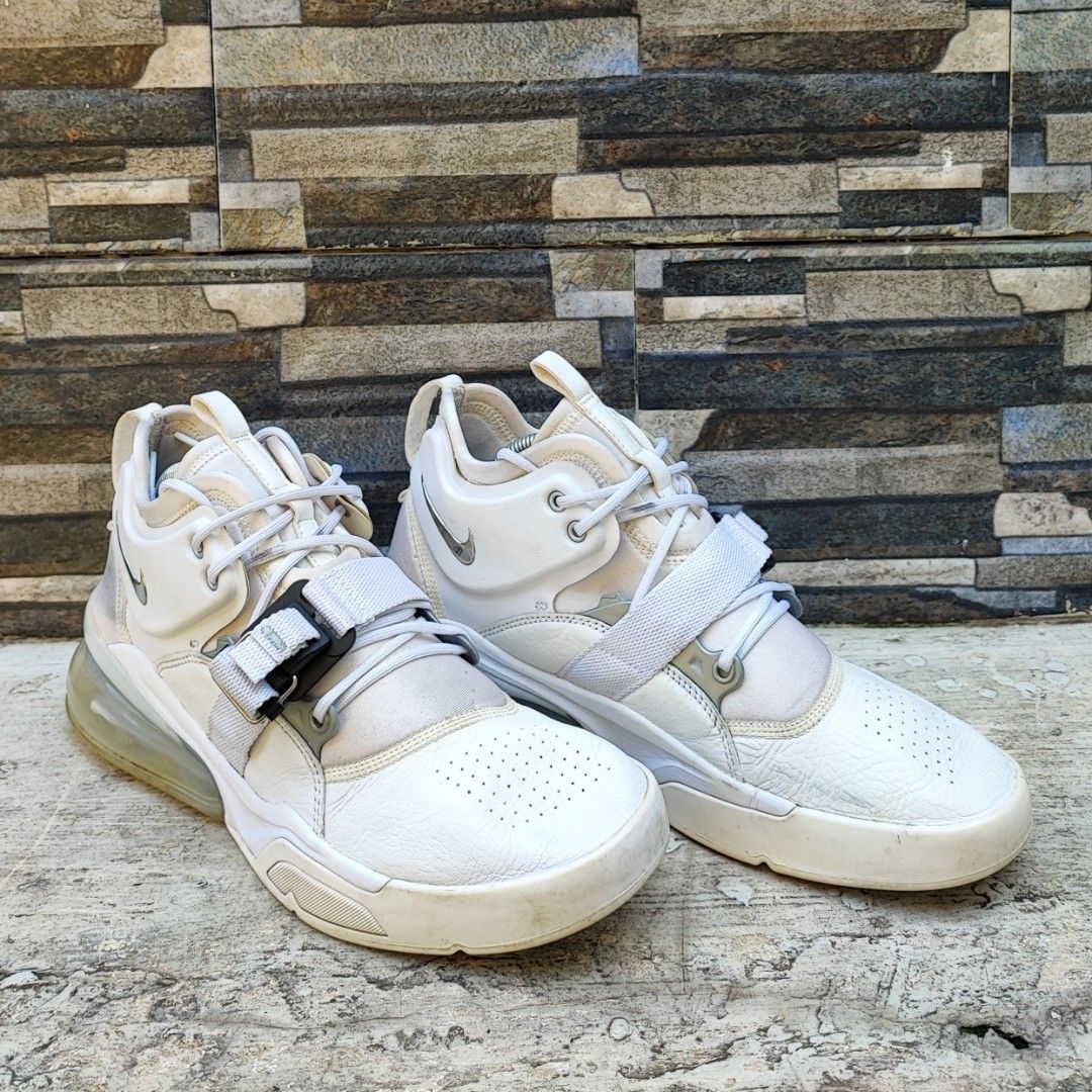Nike Air Force 270, Fesyen Pria, Sepatu , Lainnya di Carousell