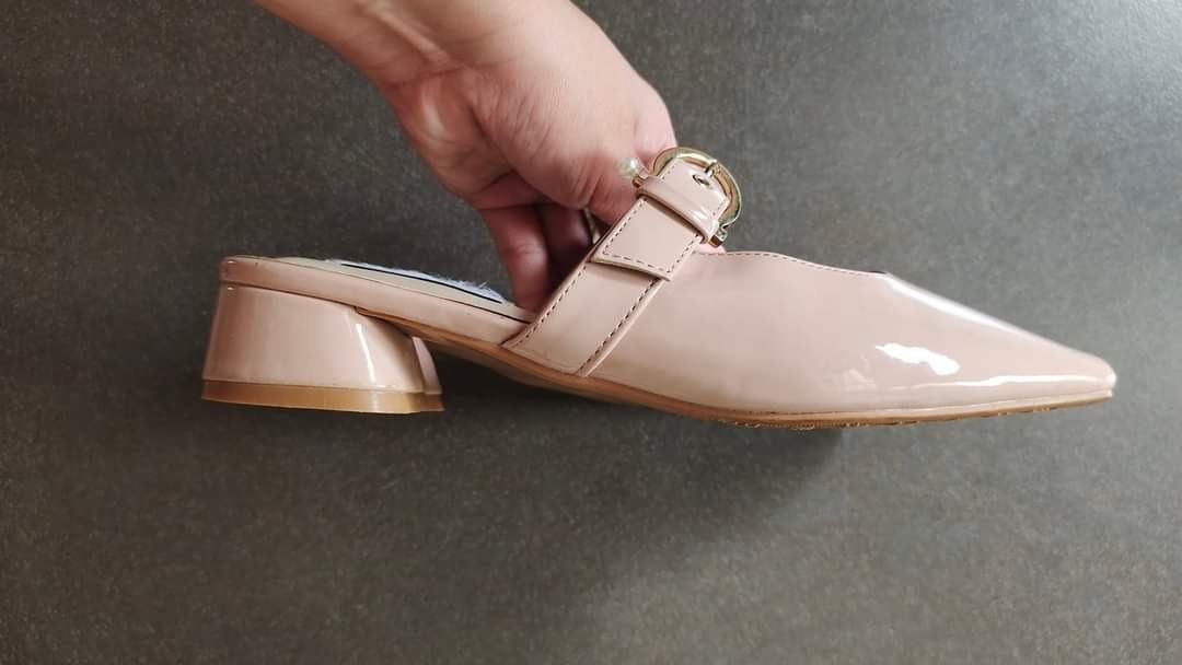 Original Shoopen Shoes, Women's Fashion, Footwear, Slippers and slides on Carousell
