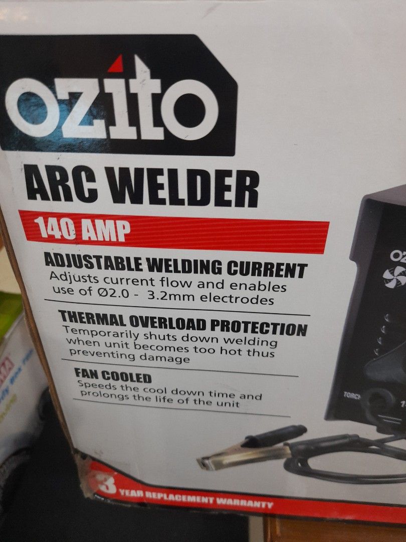 Ozito arc welder 140amp, Commercial & Industrial, Construction Tools ...