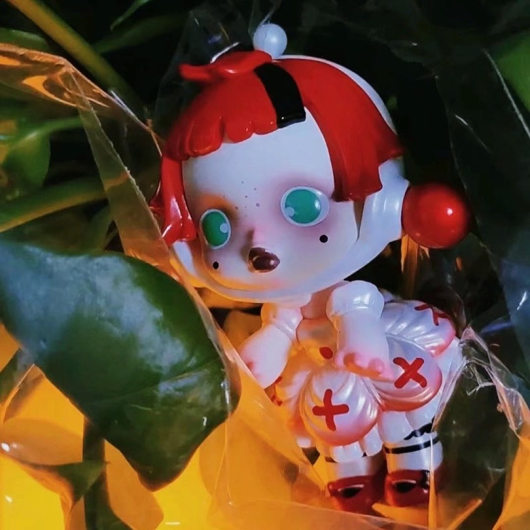 [PO] Pop Mart Skullpanda White Maid Limited Edition, Hobbies & Toys ...