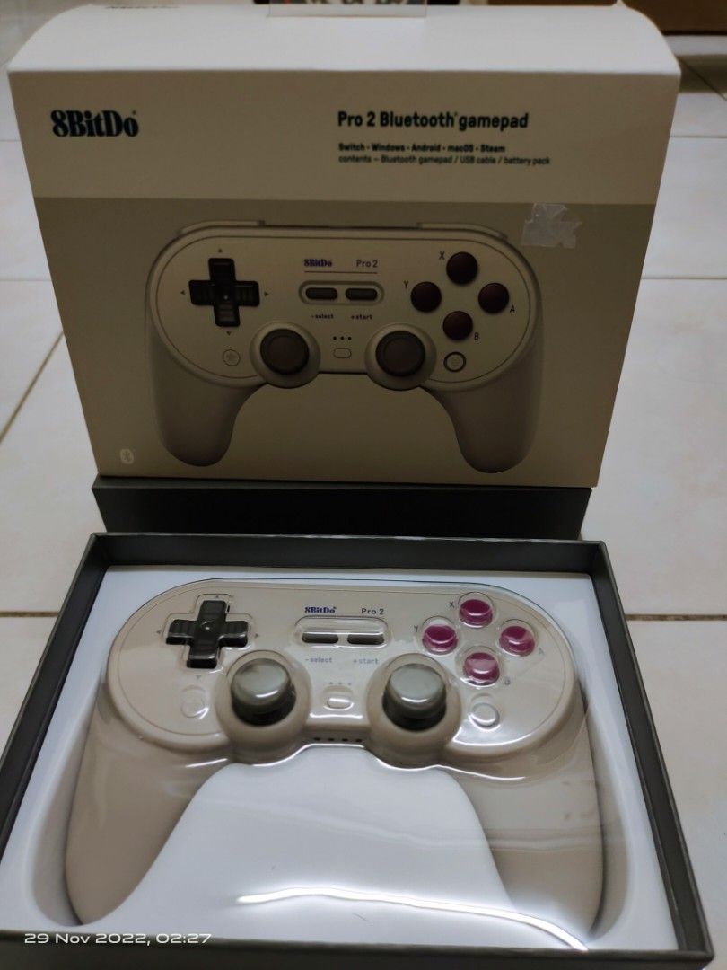 Pro 2 Bluetooth gamepad (old school style), Video Gaming, Video Game ...