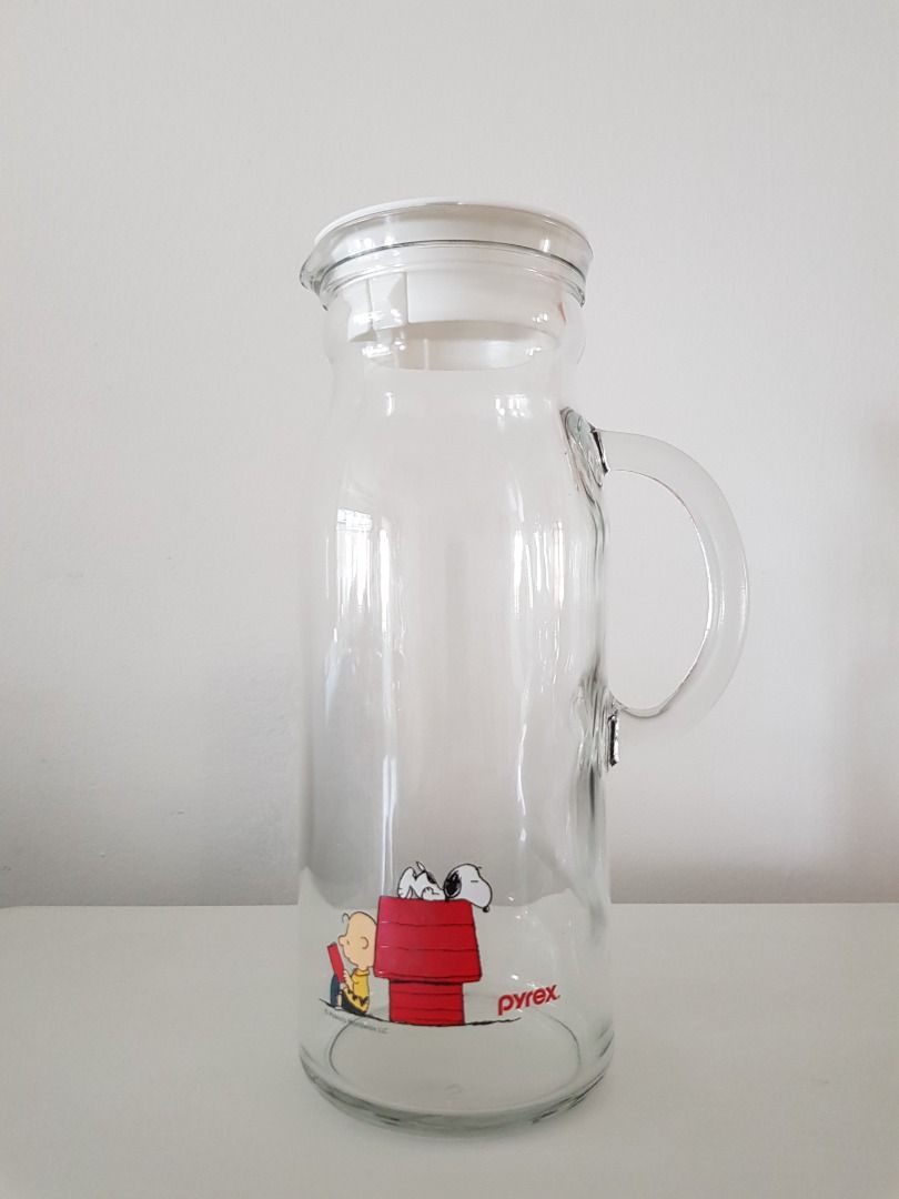 Pyrex Peanuts Snoopy 1.2L Carafe/ Water Pitcher/Jug/Jar, Furniture ...