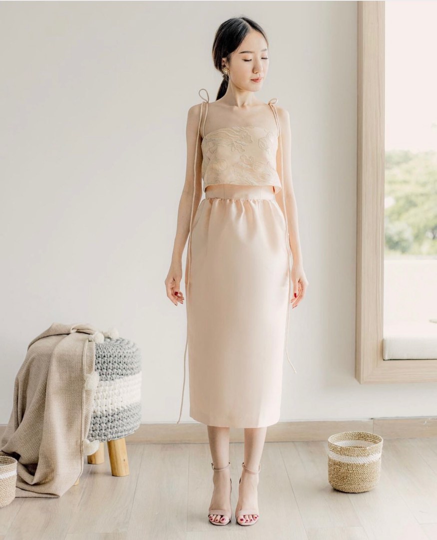 #dijualcepat Rouselabel Party Dress Champagne gold no gazelle savvy lafleursign duma krinou zara ...