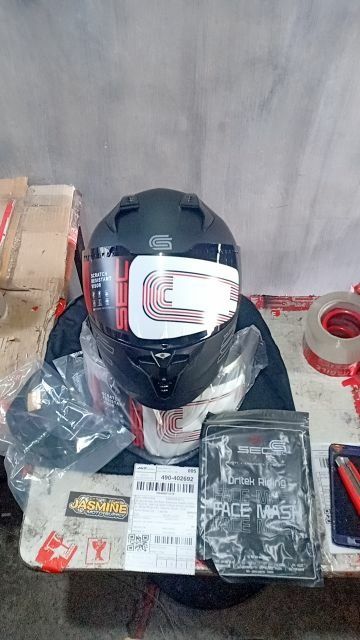 SEC Revolt v2 Modular Helmet Brand New Original Box, Motorbikes ...