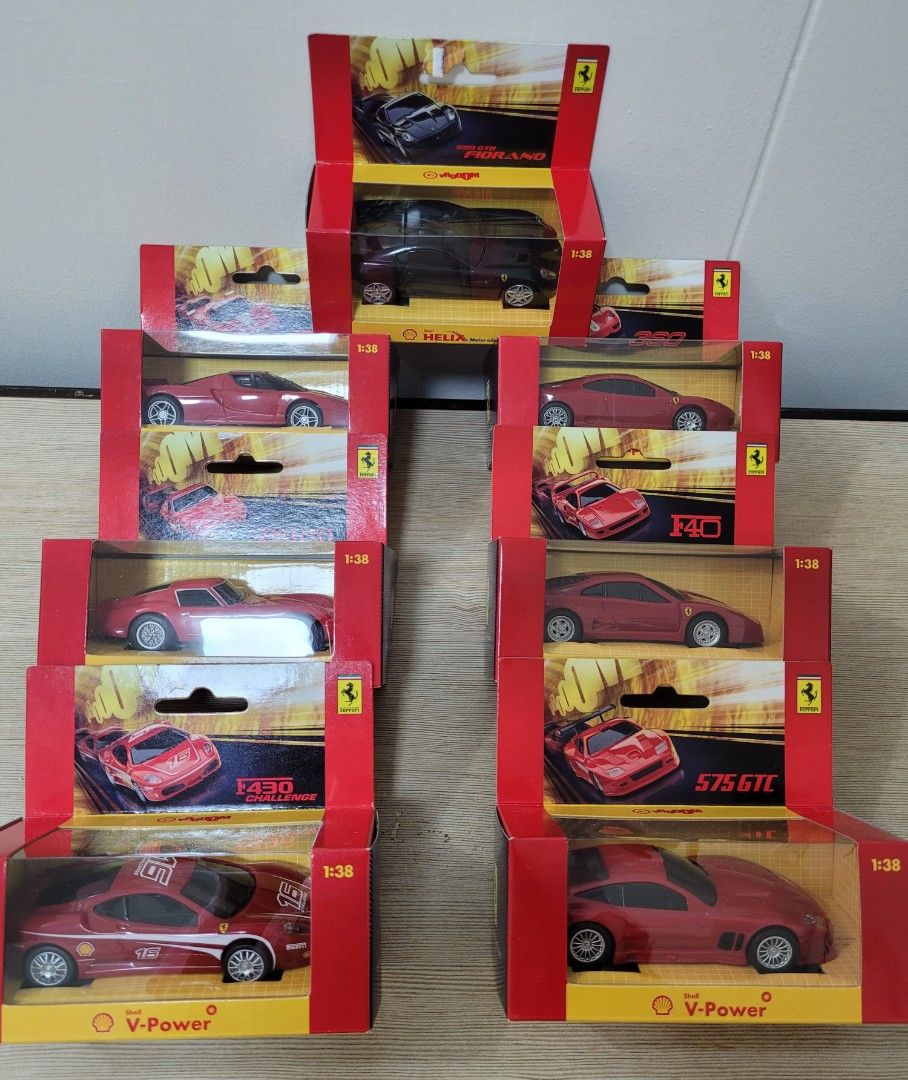 Shell x Ferrari Diecast 1:38 car collection, 7 pcs take all, Hobbies ...