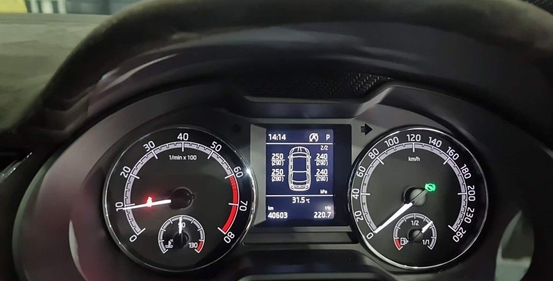 Skoda Octavia TPMS Display, Car Accessories, Accessories on Carousell